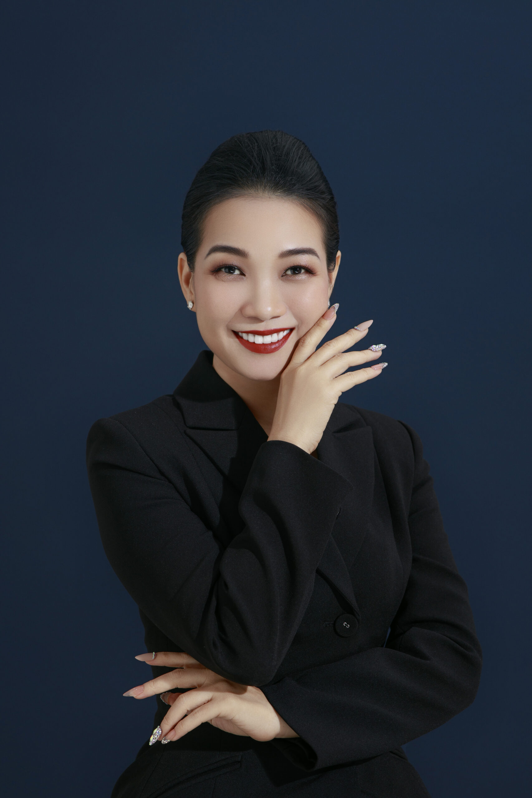Pang Mỹ Linh - Người phụ nữ xinh đẹp nâng tầm thương hiệu Kelly Pang ...